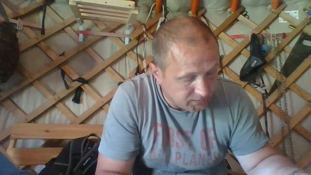 Чтение газеты "Правда" в "Велесовом городище"
