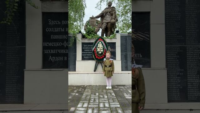 Воспитанница старшей группы Б Малиева Ева