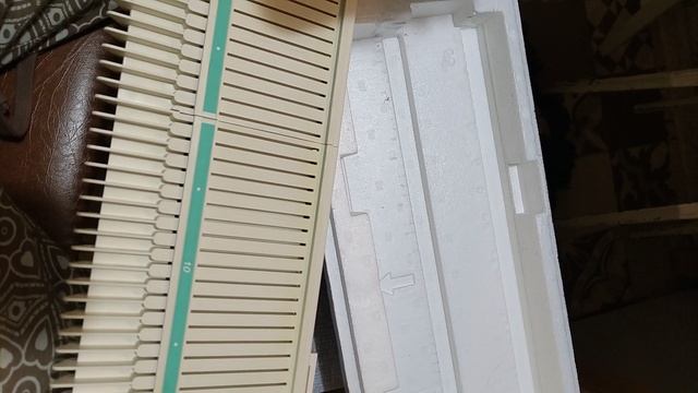 продается Складная Silver Reed LK 100 N (мятная)