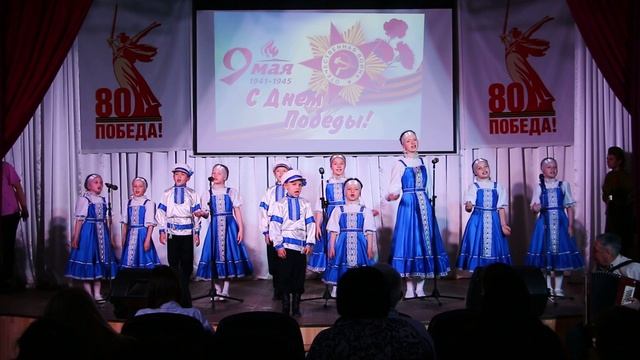 ДНВА «Разгуляй» - «Пойду ль я», «Как пошли наши подружки, 
«Как у наших у ворот».