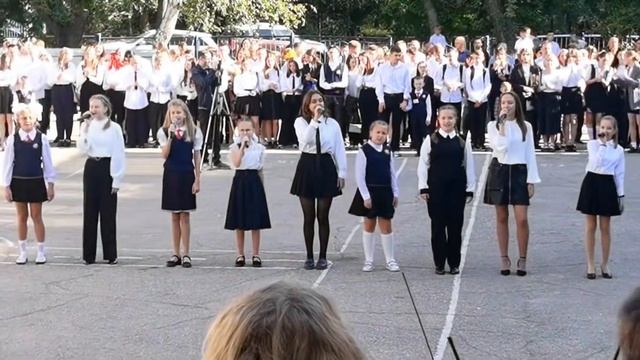 Рубцовск,  Гимназия №11, 1 сентября, линейка.