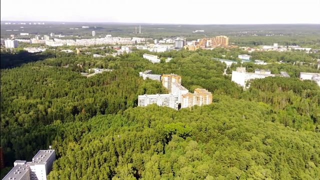 Новосибирск, Академгородок, пролет дрона над улицей Пирогова