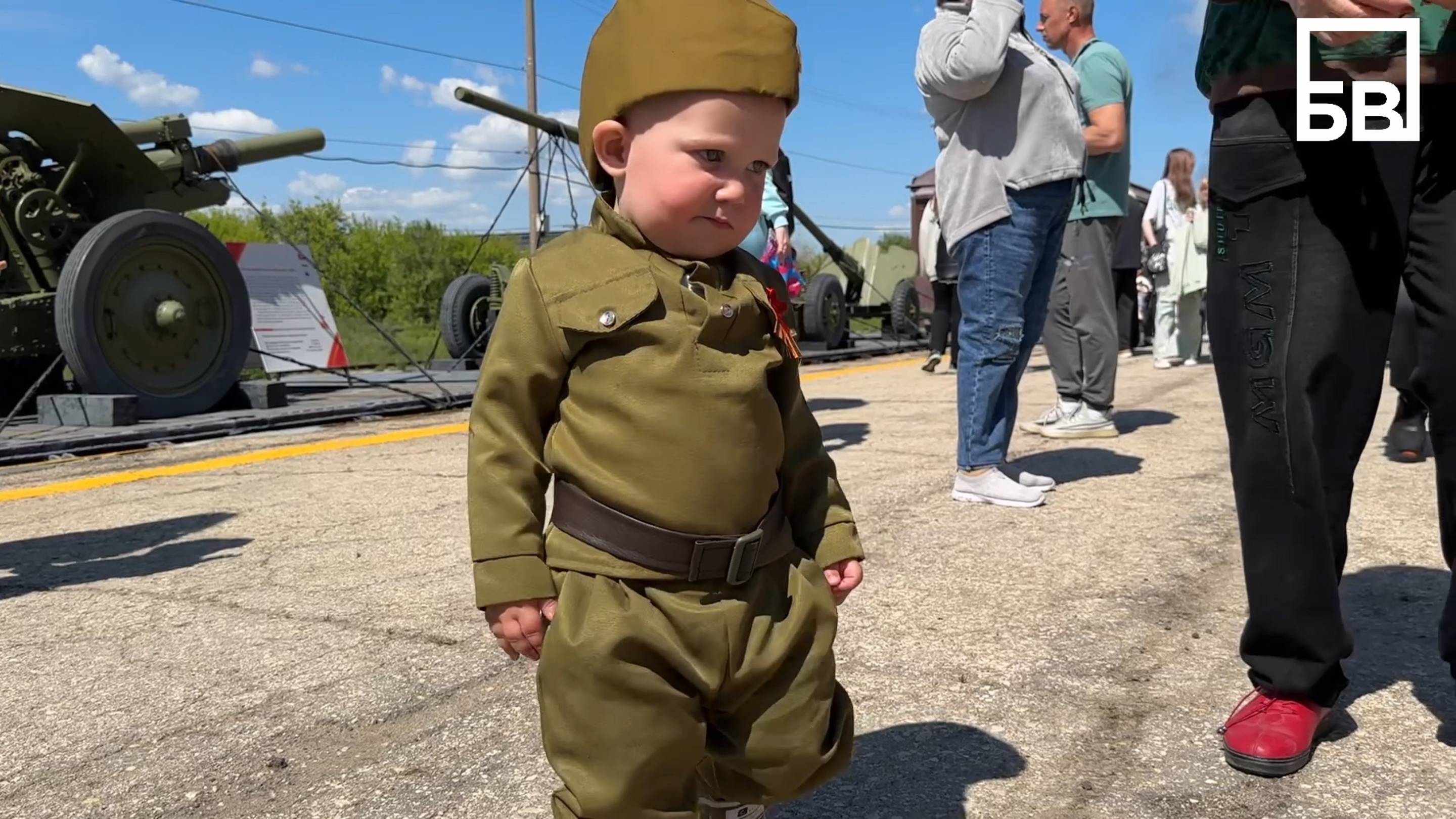 Балаковцы встретили ретропоезд «Воинский эшелон»