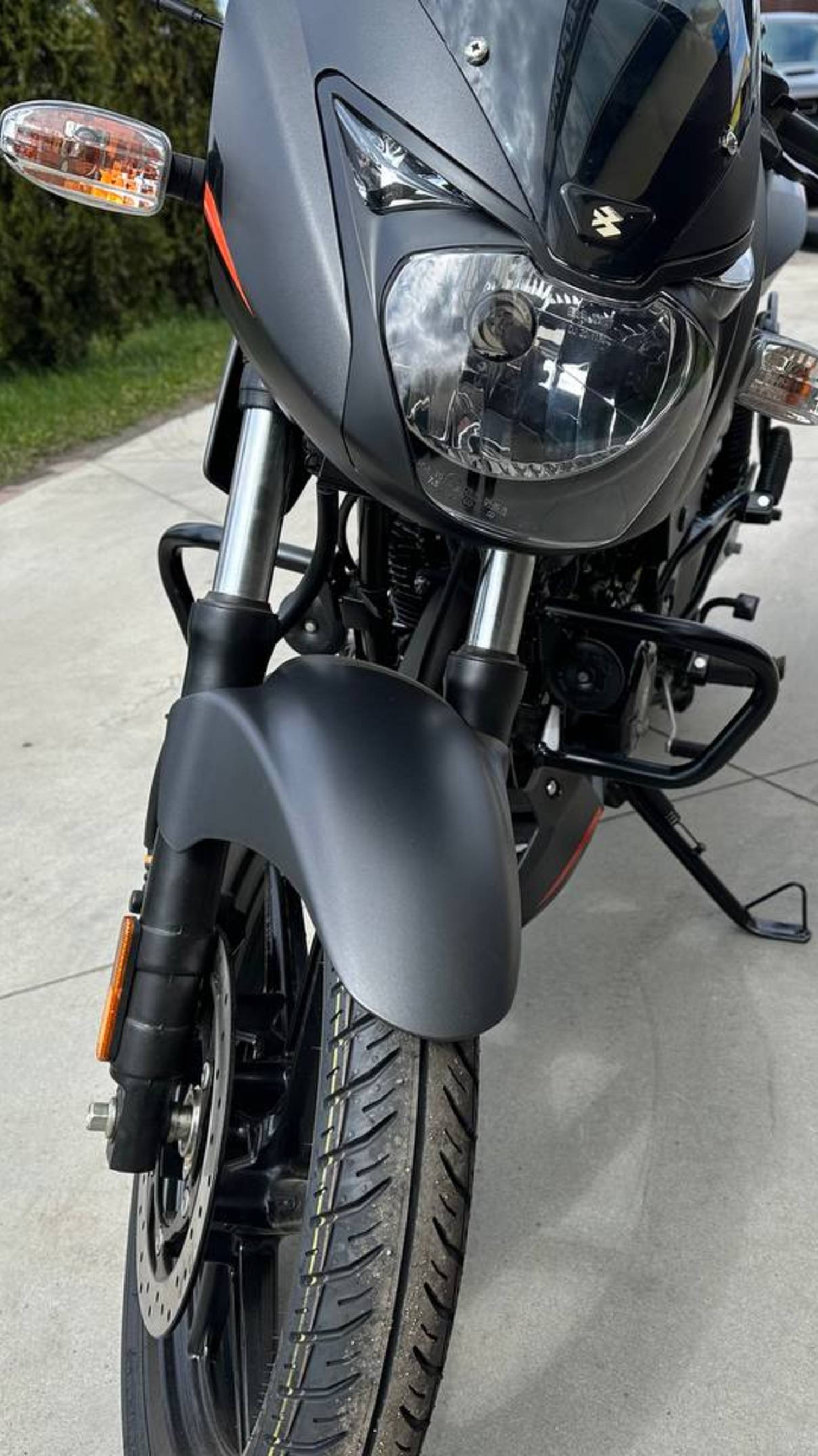 «Bajaj Pulsar 180: Стиль. Мощность. Выгода. 💥