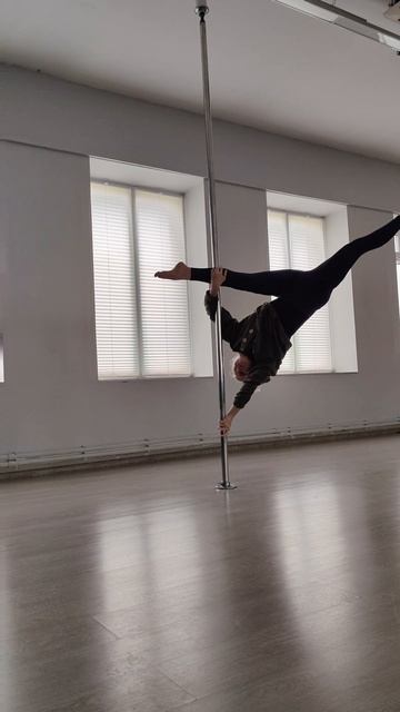 Pole Dance Combo