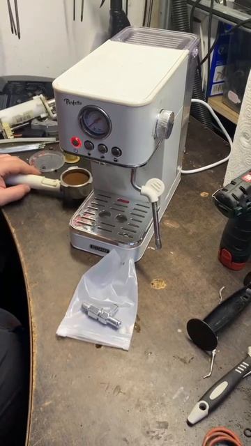 Замена крана пар-вода в рожковой кофеварке Libhof Perfetto в СПб