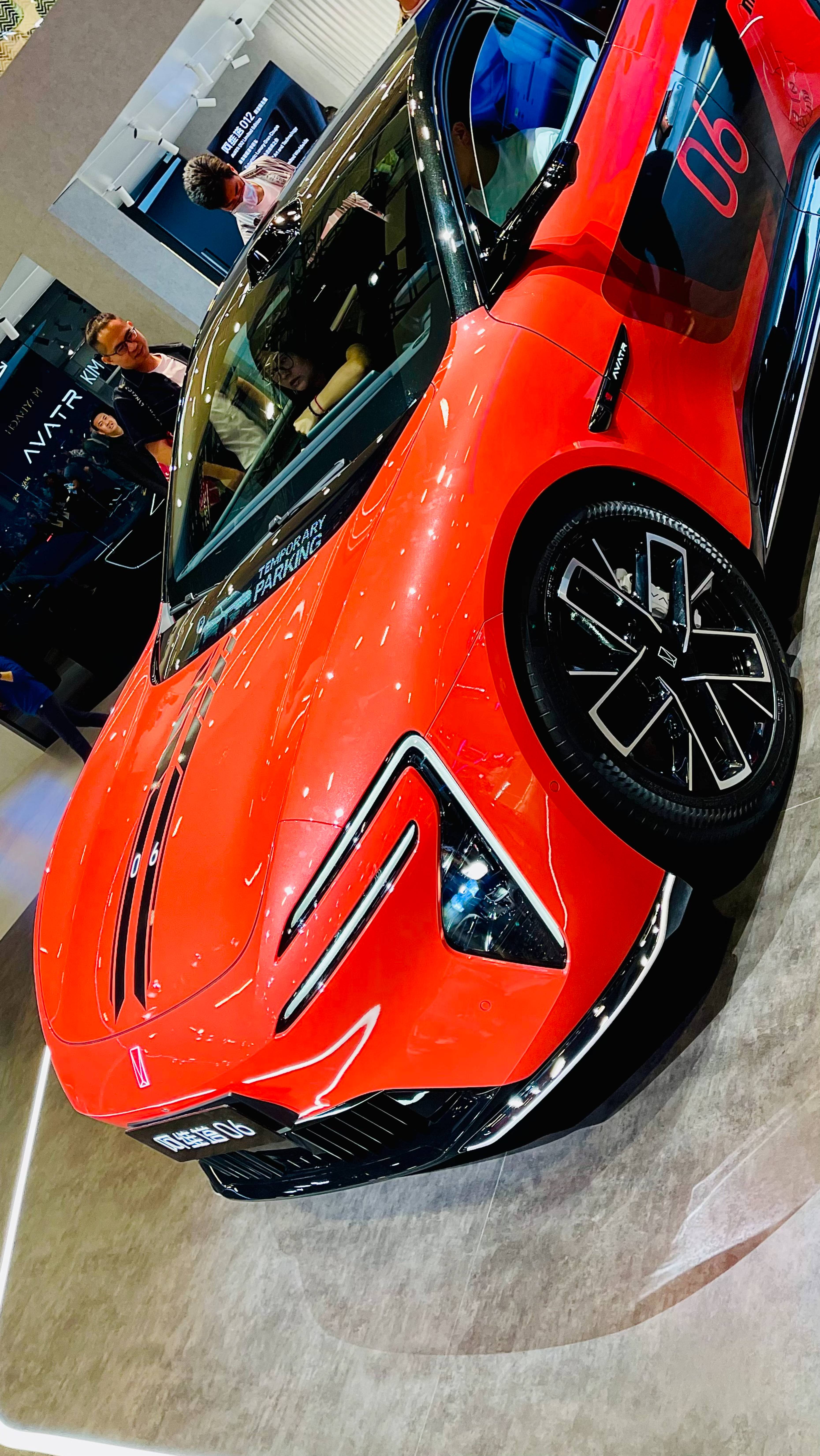 AVATR 06 — плод совместной работы с технологическими гигантами Huawei и CATL 🔋🚗💨