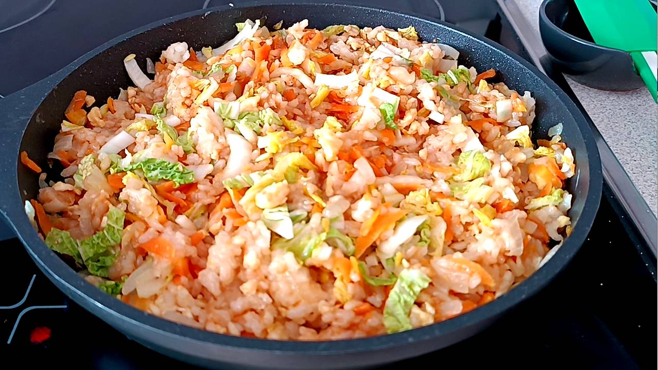 📌 Рис с овощами и пекинской капустой - вкусное блюдо с азиатскими нотками