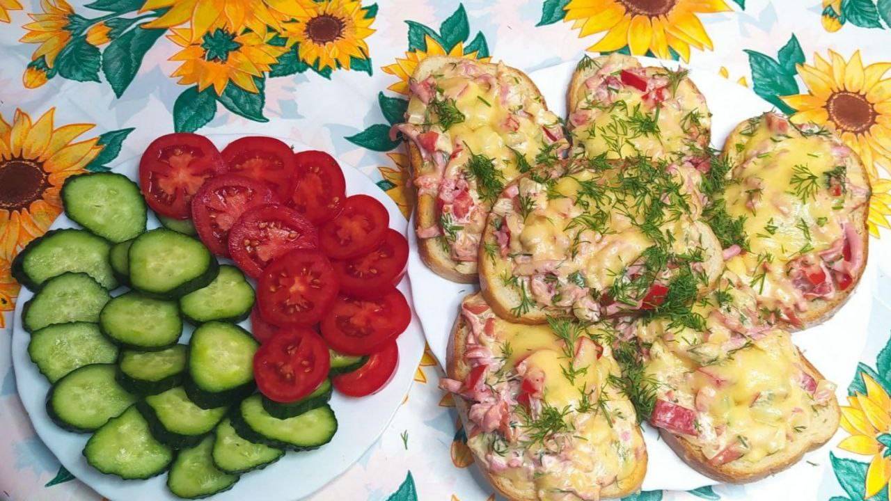 Пицца бутерброды за 5 минут. Вкусно и быстро.