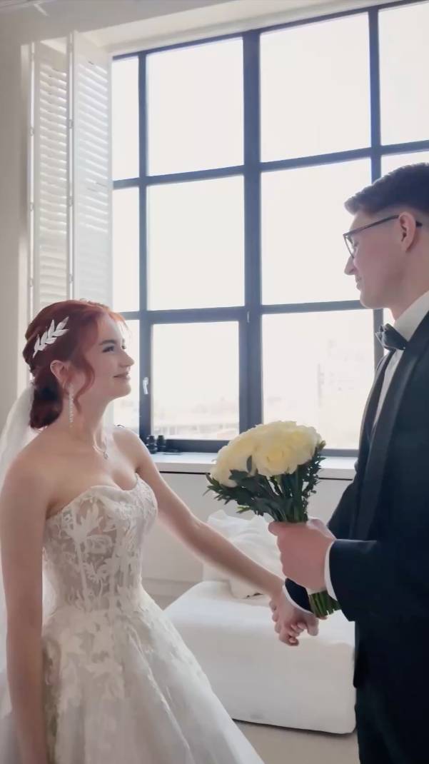 1 риалс Антон и Настя (и группа Беz Б)