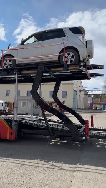 LUXUDA LZC9506BG — универсальный полуприцеп 2 в 1: автовоз + контейнеровоз