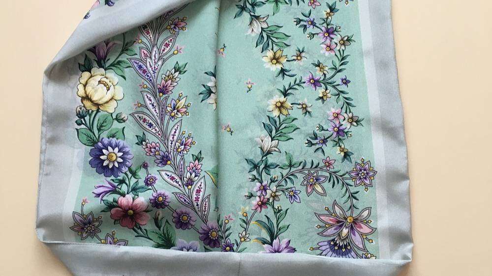 Шелковый снуд "Пора надежд" павловопосадский