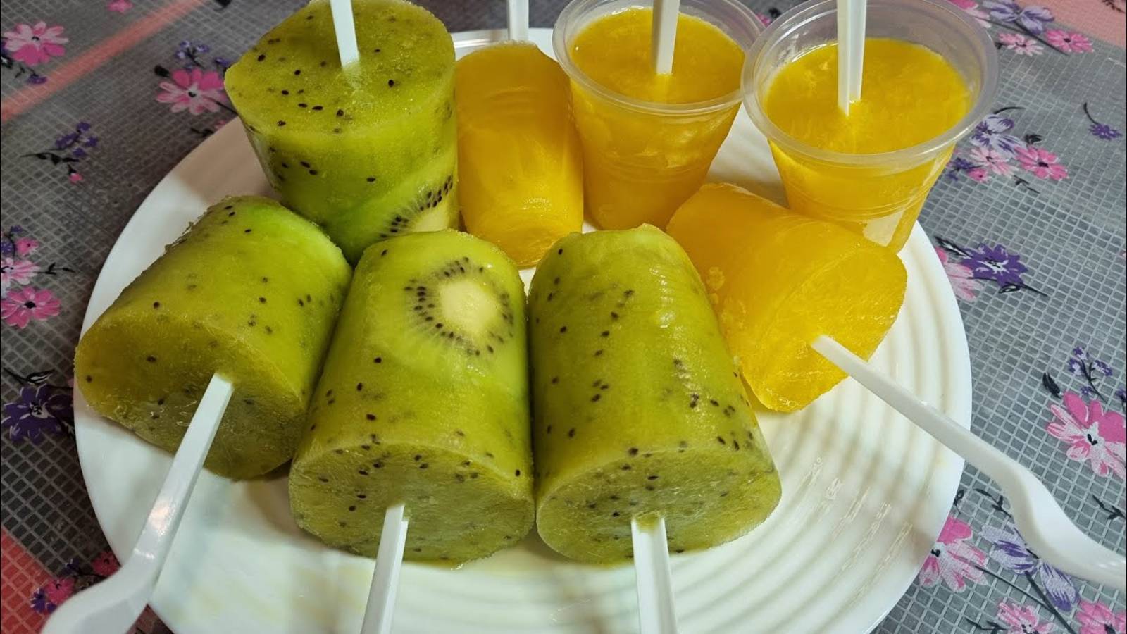 НУ ОООЧЕНЬ ВКУСНОЕ МОРОЖЕНОЕ - ФРУКТОВЫЙ ЛЕД!!!