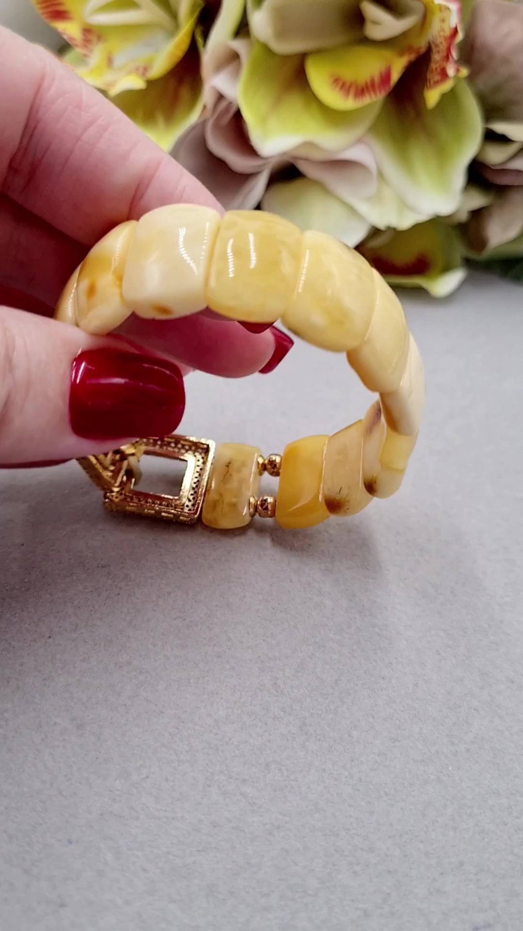 #shorts Как удлинить янтарный браслет?   #diy #handmade #купитьукрашения #людмилаяблонских