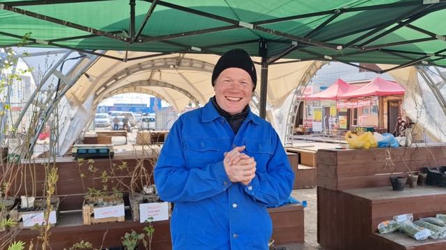 Наружные овощные ряды Крестьянского рынка г Якутск 18 мая 2025 года. Начало сезона!