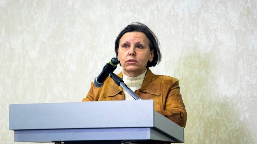 ШКОЛЬНЫЕ УЧЕБНИКИ И ПРОГРАММЫ ПО ПРЕДМЕТАМ "ОБЩЕСТВОЗНАНИЕ" И "ТРУД"