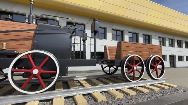 Памятник первому паровозу в Пензе (Станция Пенза 1)