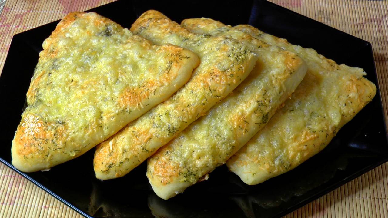 📌 Потрясающий ароматный французский хлеб ФУГАС с сыром и чесноком