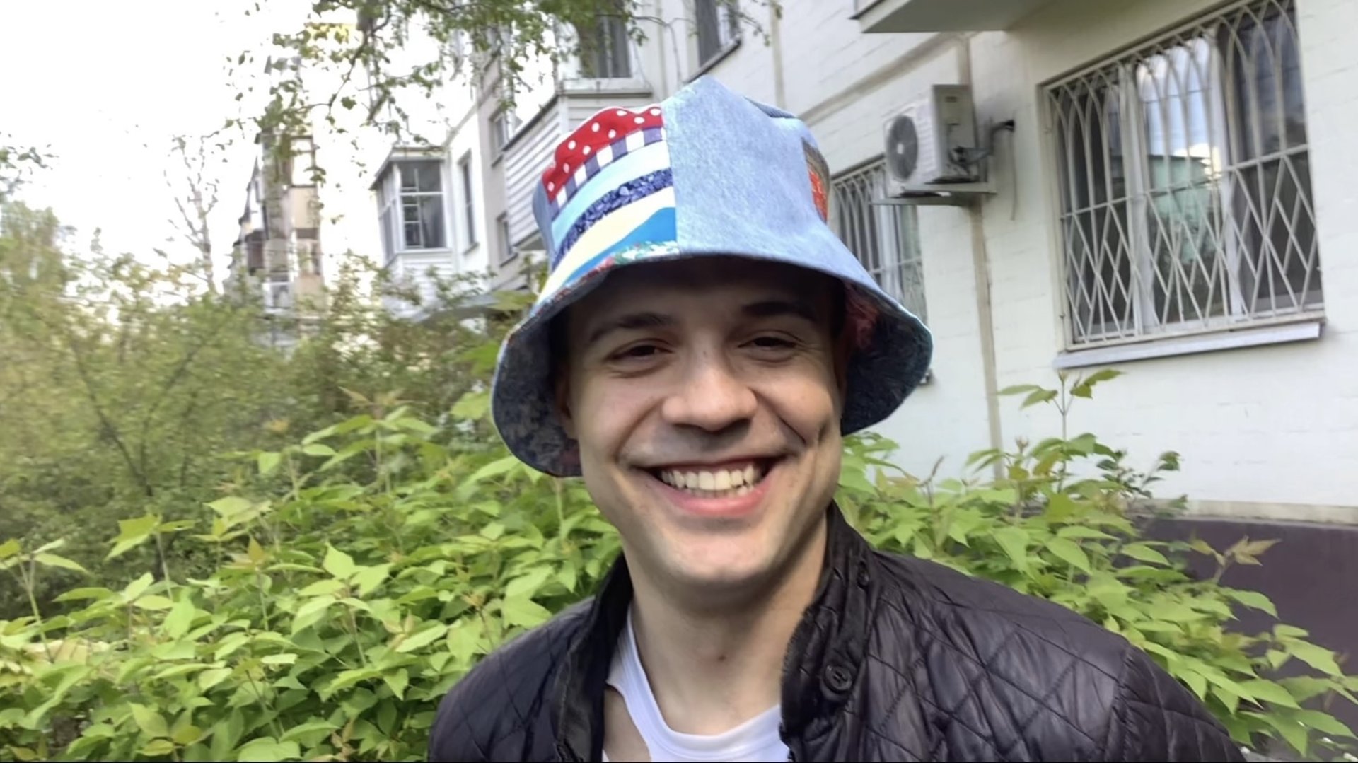 Пэчворк в тренде! Новые панамки из маленьких кусочков ткани!