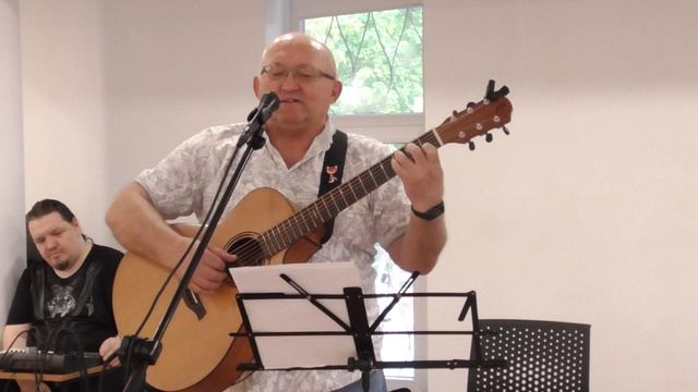 Владислав Ахаев