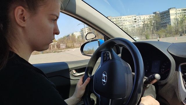 Обучение вождению на площадке автошколы. Подготовка к движению. Учимся трогаться и останавливаться