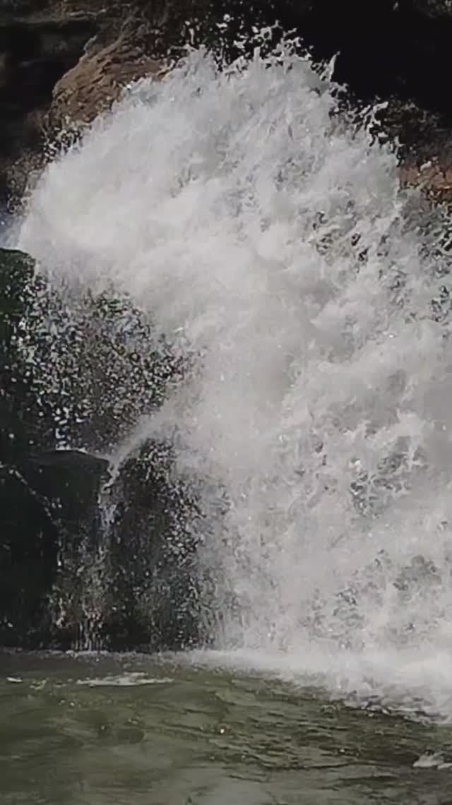 Ханагский водопад, Дагестан, август 2024