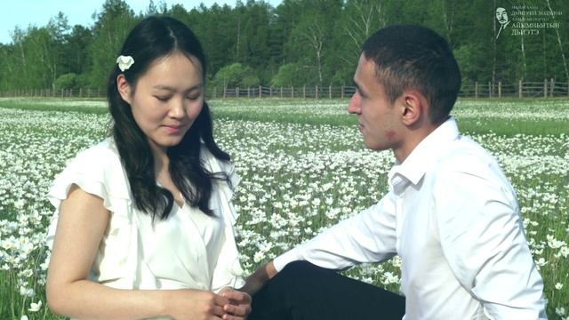 Адам Скрябин мел., Анемподист Софронов тыл. "Үрүҥ туллук эрэ мөлбөстүүр". Ыллыыр Евдокия Прохорова.