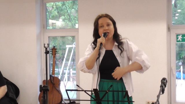 Светлана Артёмова  - Назло февралю