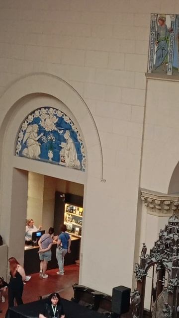 Мастерская делла Робиа. Великолепное огромное керамические рельефное панно.