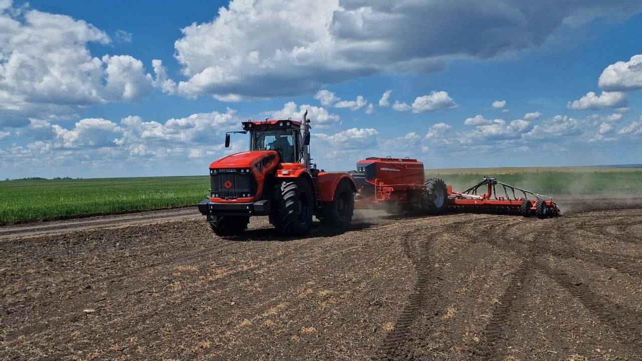 Демопоказ посевного комплекса  Horsch Avatar 12.25 SD и трактора Кировец К-743М