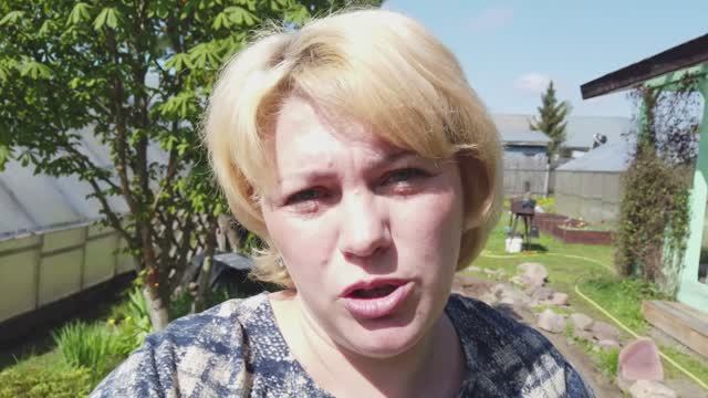 VLOG: ПРИШЛА  ПОСЫЛКА.САЖАЮ РОЗЫ .ТОРТ НА СКОВОРОДЕ