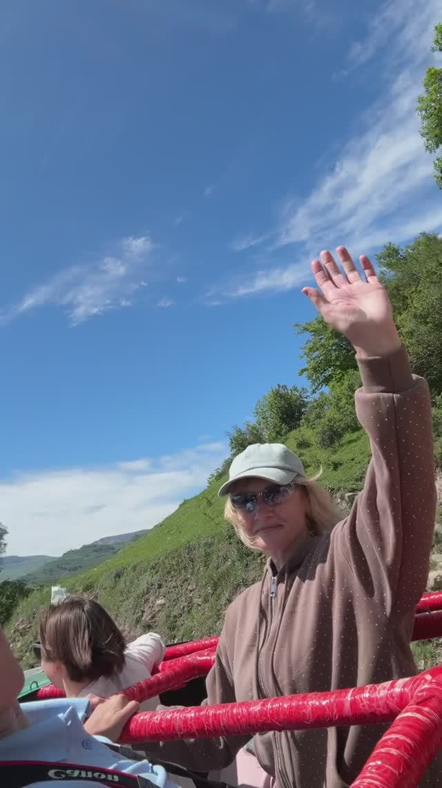 Карачаево - Черкесская республика. Несёмся по горам в Шоанинский монастырь.