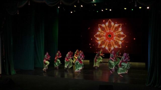 Данс  Данс  | Группа цветов | Стиль Болливуд | Улан-Удэ | Россия