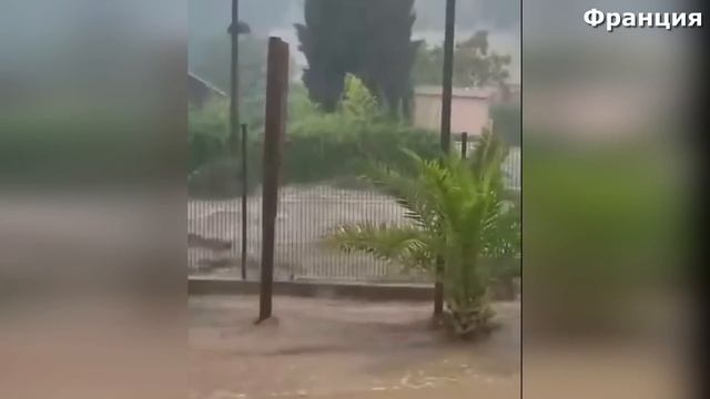 Франция_тонет_в_ледяных_глыбах,_засыпаны_дома_и_машины_Страшные адры