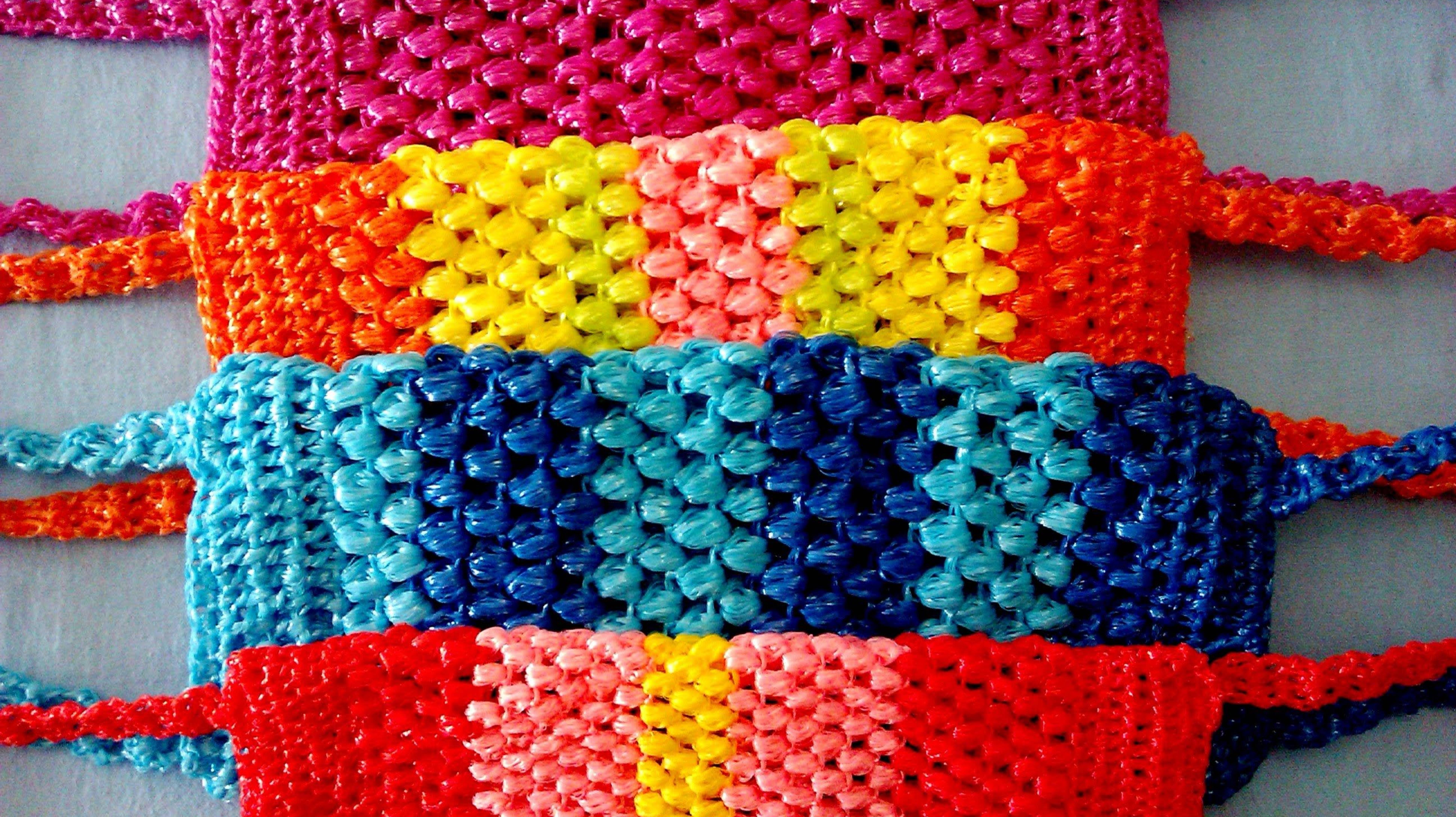 Вяжем длину мочалки и закрываем другой край. Вяжем ручку часть3