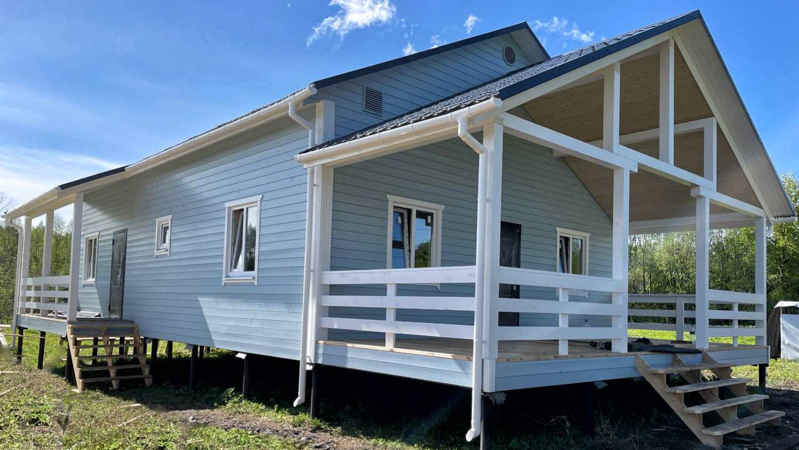 Одноэтажный дом со вторым светом