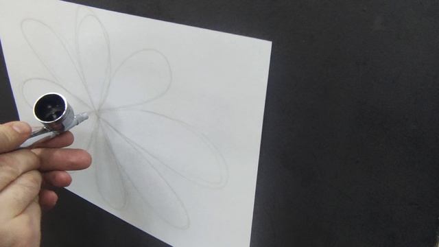 🖌️ Третье упражнение на постановку руки "Цветочек"