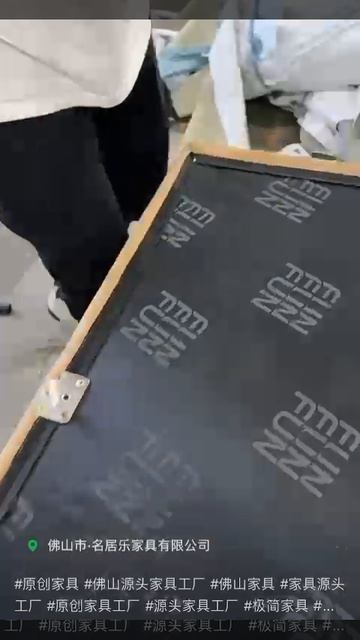 Диван ПРОЗРАЧНЫЕ НОГИ