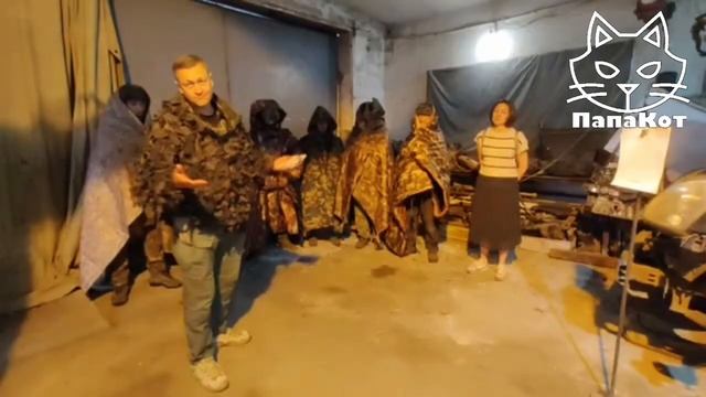 Как волонтёры готовят маскировочные костюмы для наших воинов