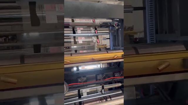 Флексографическая печатная машина ZYT4-600 (видео от производителя)