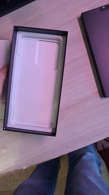 Распаковка телефона realme neo 7