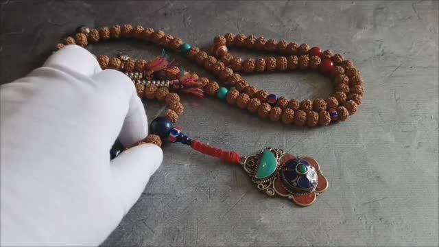 Мужские буддийские четки