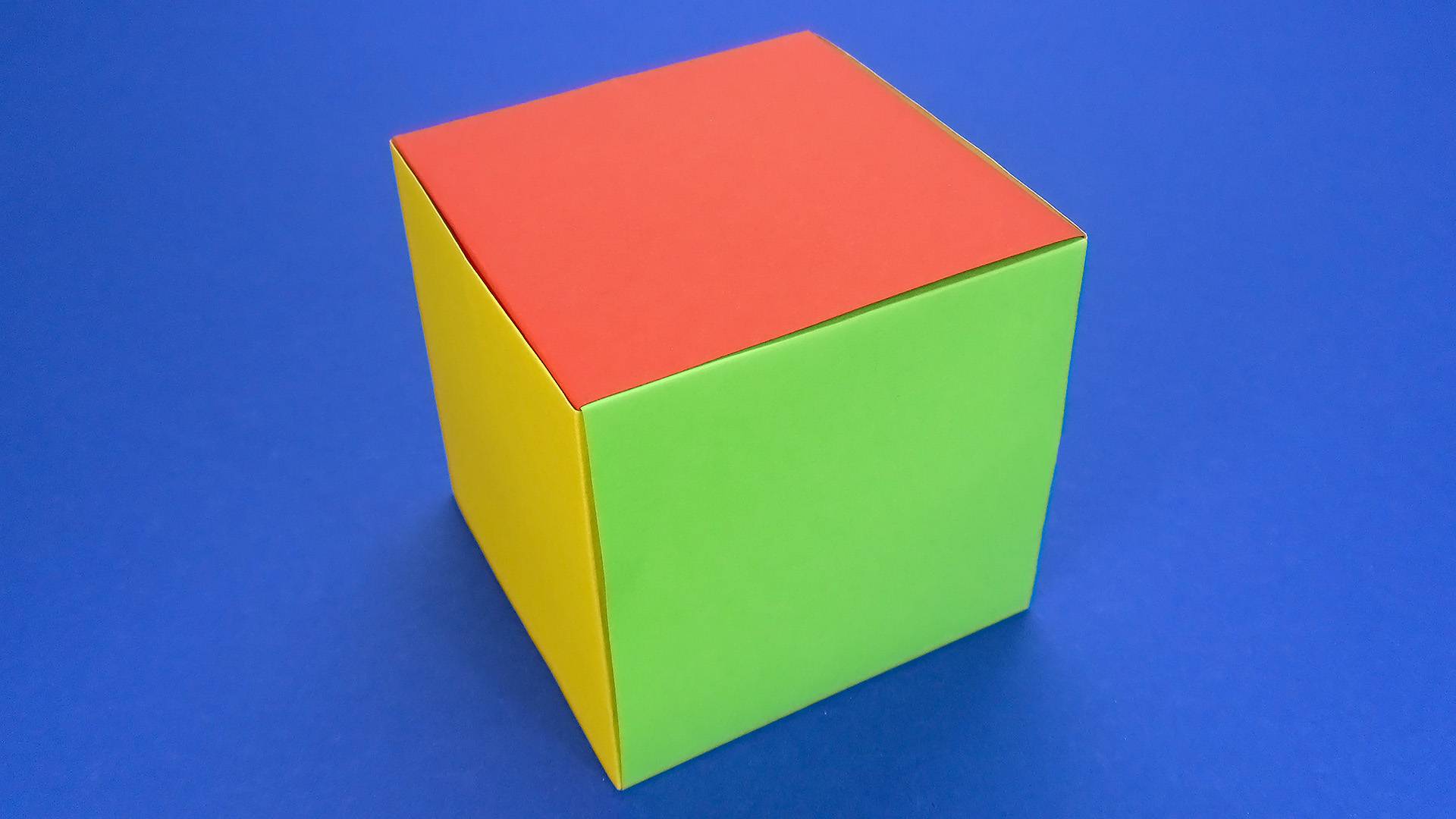 Как сделать Куб из бумаги своими руками | Простой оригами Кубик без клея