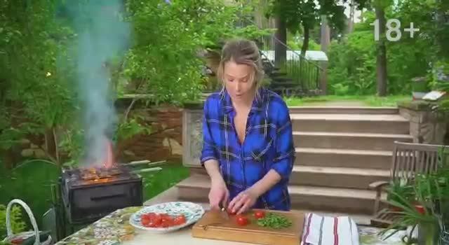 (18+) острожно ненормативная лексика - шедевральный рецепт от Юлии Высоцкой комментирует армянин.