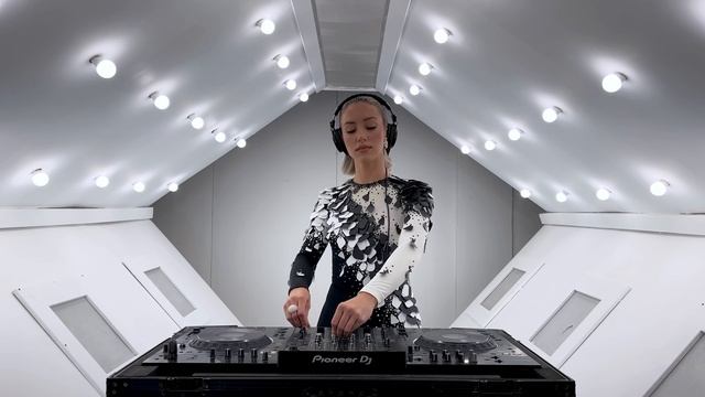 ARi - Metasin Live Series Ep. 009