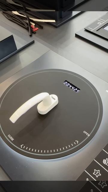 Проверяем ручку РЕХАУ FREYA. За 4 дня 4425 циклов открывания.