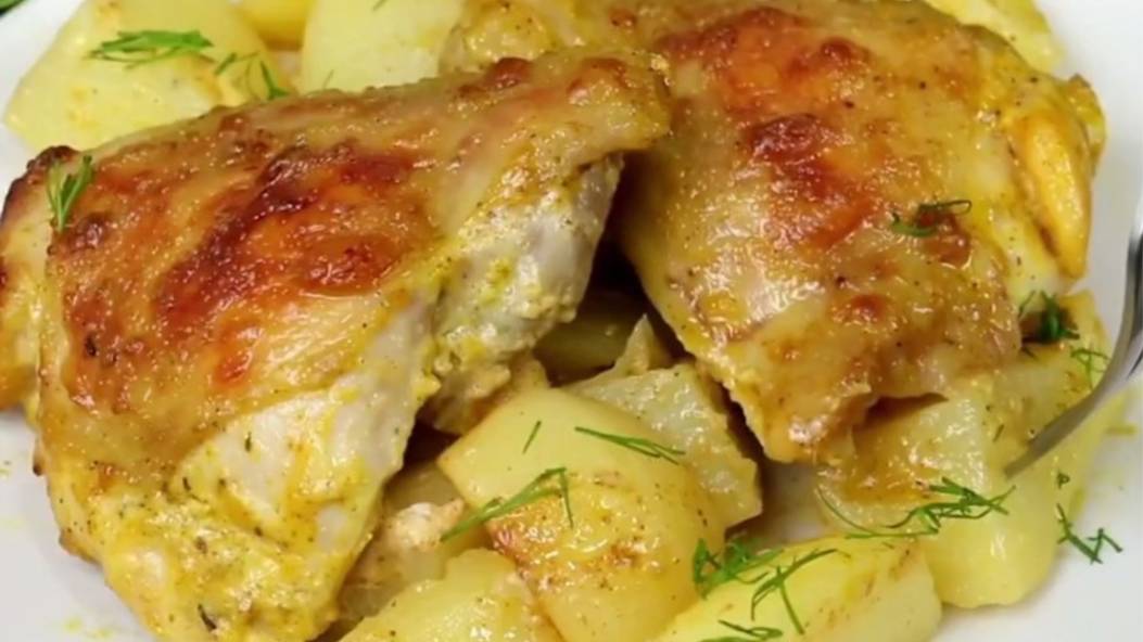 Курица с картошкой в духовке