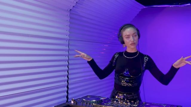 ARi - Metasin Live Series Ep. 002