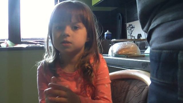 2016 Алина коментирует блины Тёмы