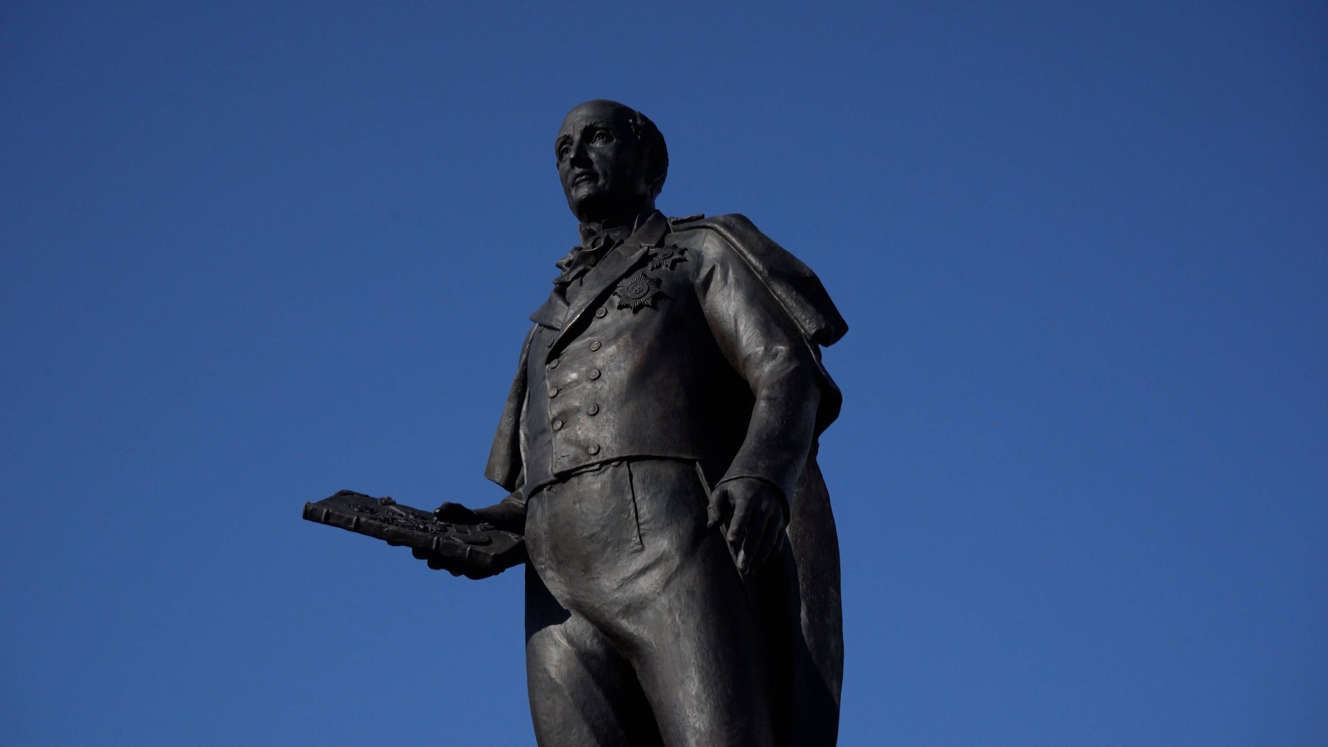 Торжественное открытие памятника Михаилу Сперанскому перед Новым зданием РНБ